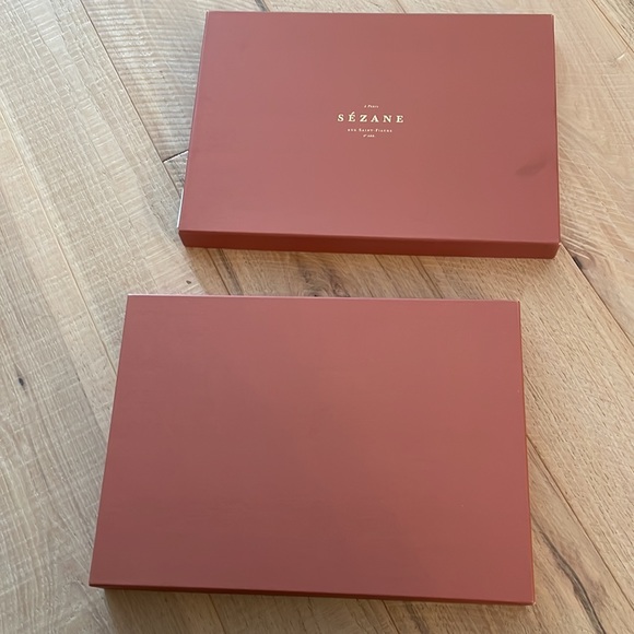 Sezane | Accessories | Sezane Pink Gold Print Gift Box | Poshmark